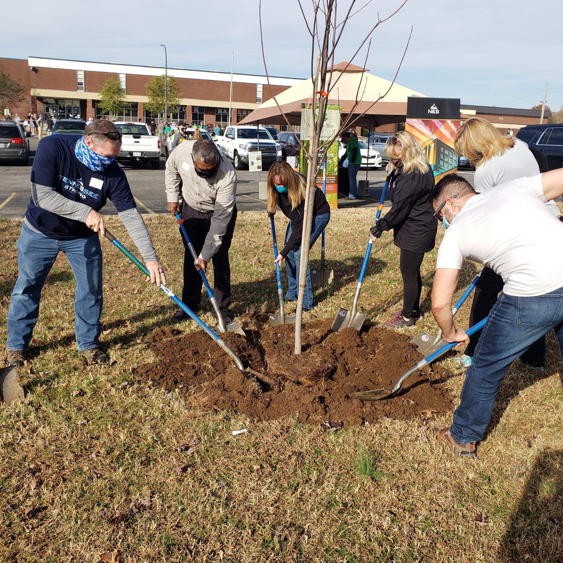 NES plants trees for Annual Releafing Day - Nashville Electric Service News